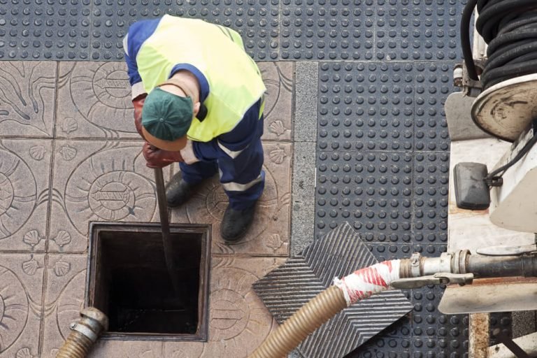 Complete range of Emergency Drainage Services North London